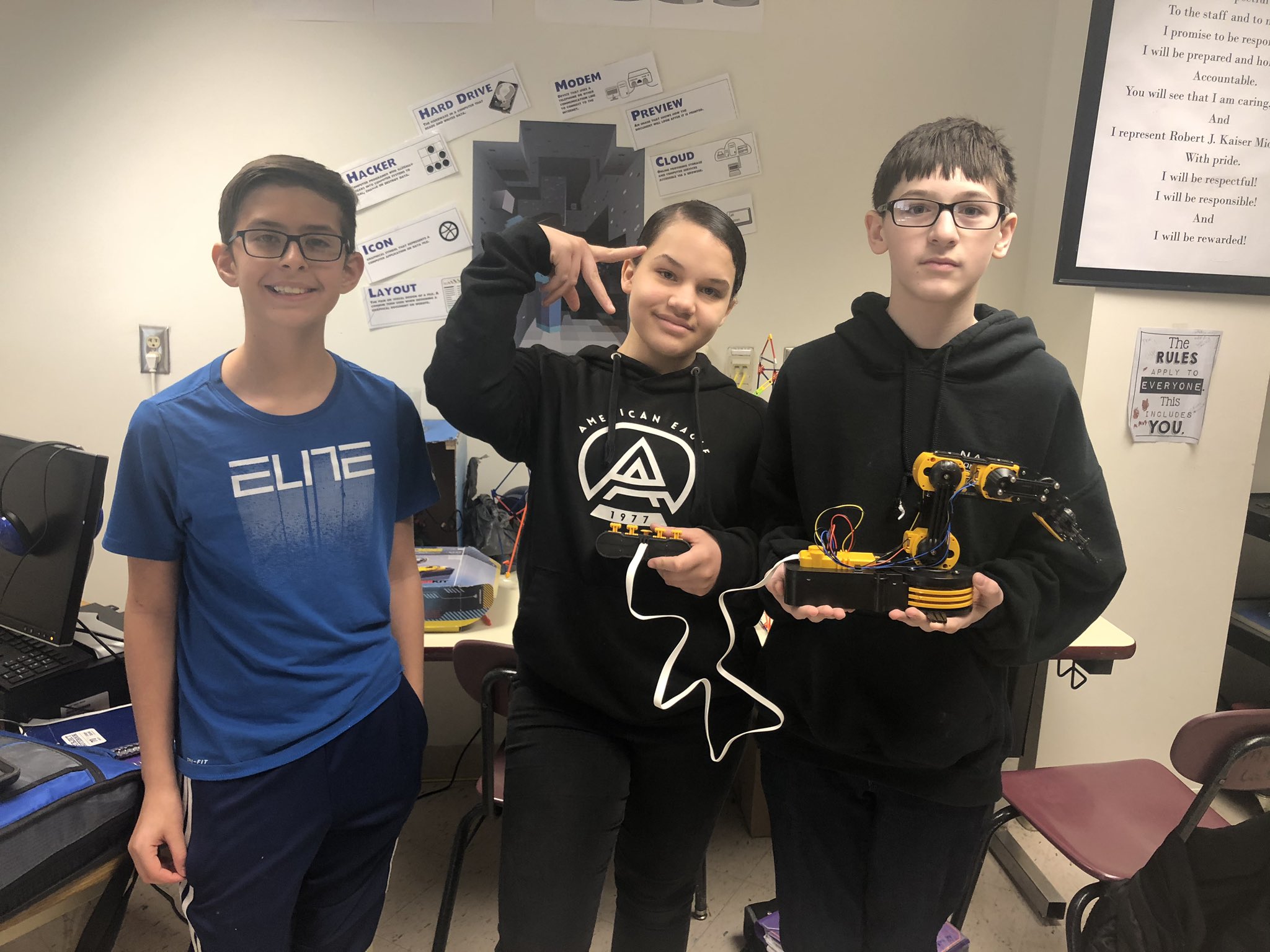Seventh-grade STEM students complete challenging project - Monticello ...