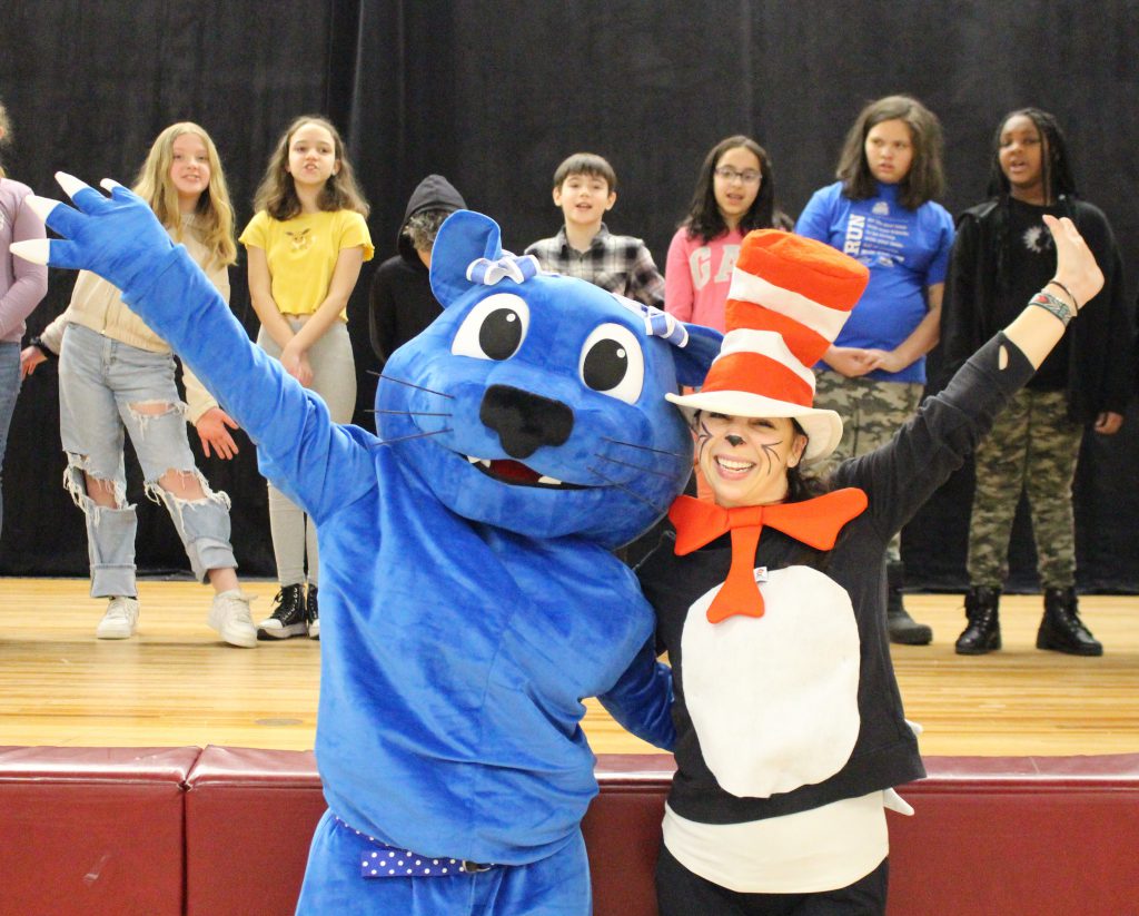 There's a new cat in town at the Emma C. Chase Elementary School ...